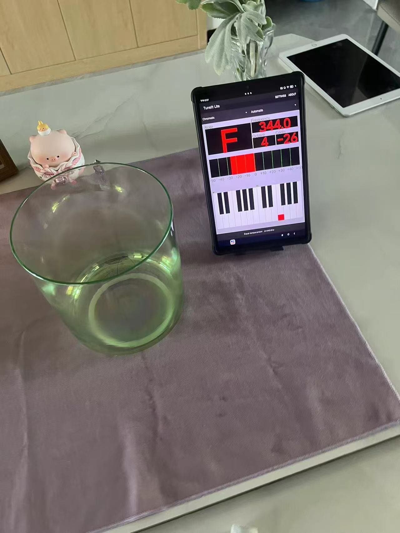 What Makes the 440Hz Crystal Singing Bowl Unique? - Dorhymi crystal ...